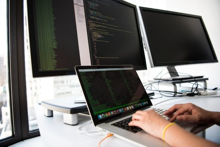 Open Source Vs Commercial Databases: Which is Better And Why? - Gaurav ... Open Source Vs Commercial Databases: Which is Better And Why? - Gaurav ...