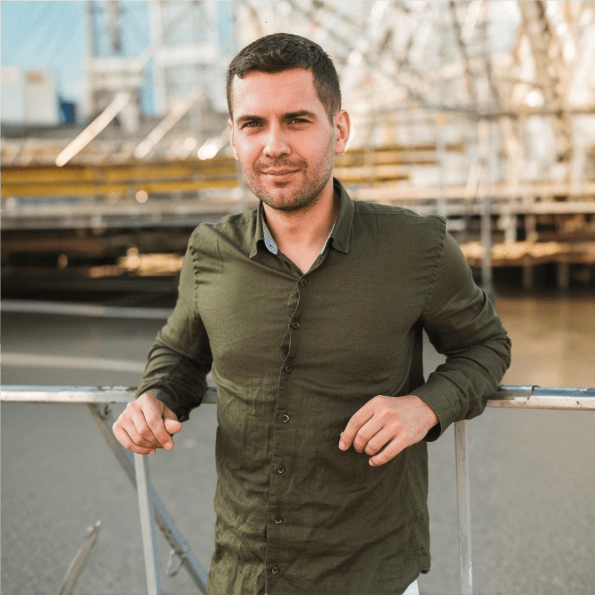 Gaurav Tiwari - Educator + Developer + Entrepreneur